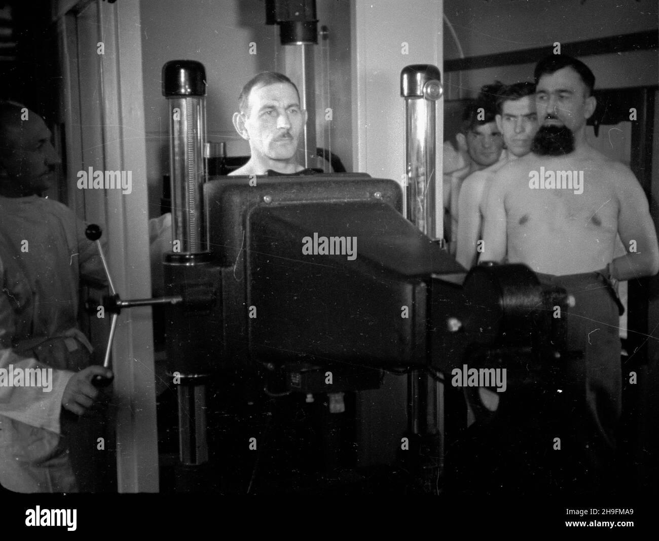 Train x ray hi-res stock photography and images - Alamy