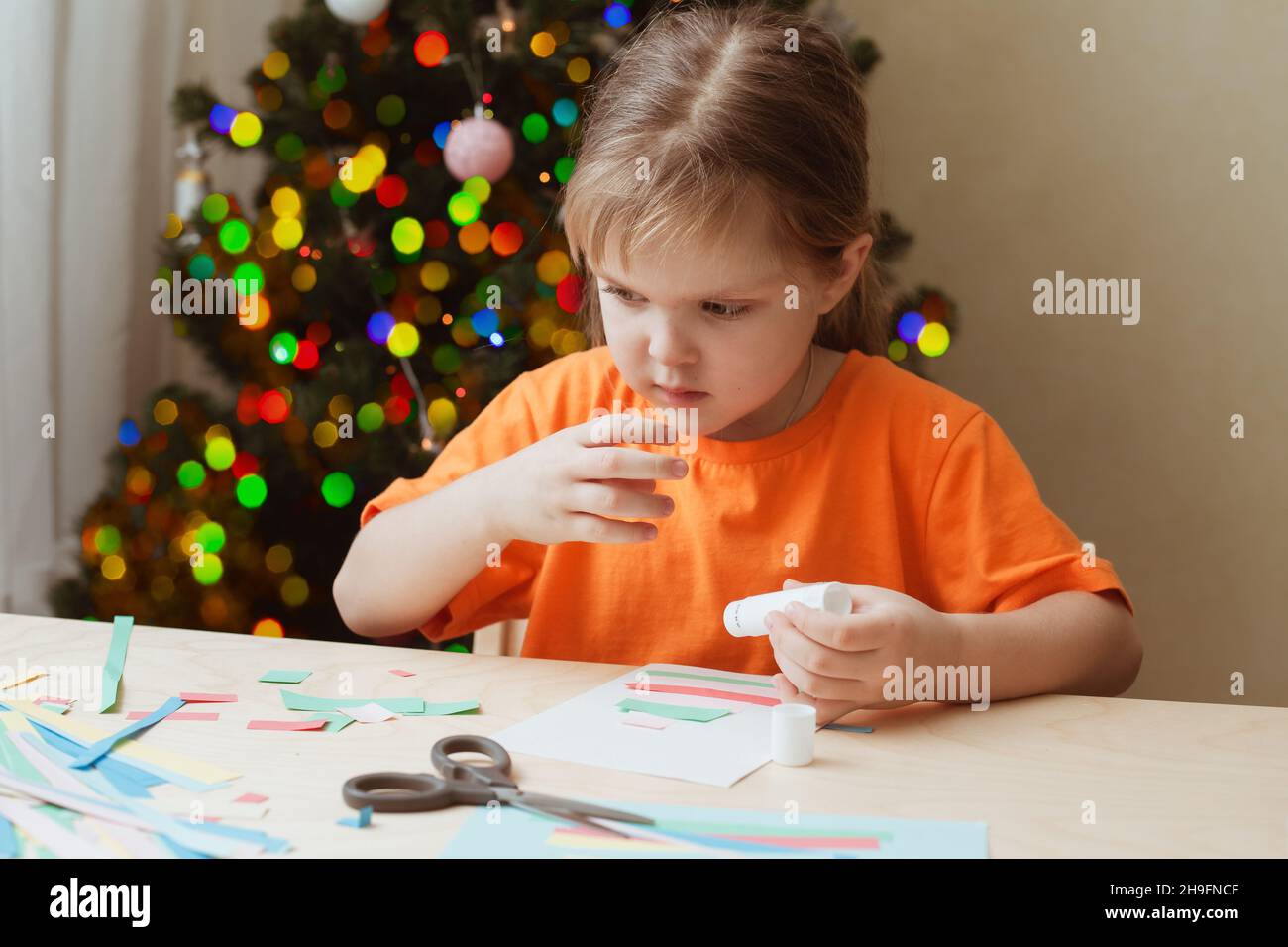 Child making card hi-res stock photography and images - Alamy