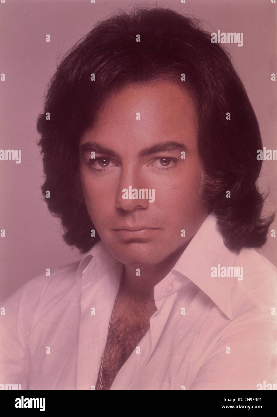 Neil Diamond poses for a portrait in 1980 in Los Angeles, California ...
