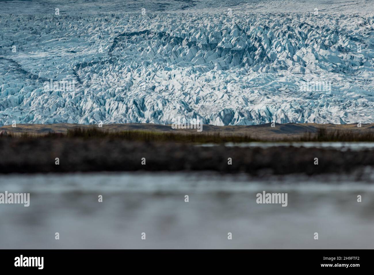 Amazing icelandic glacier at hoffell, visible the tongue approaching ...