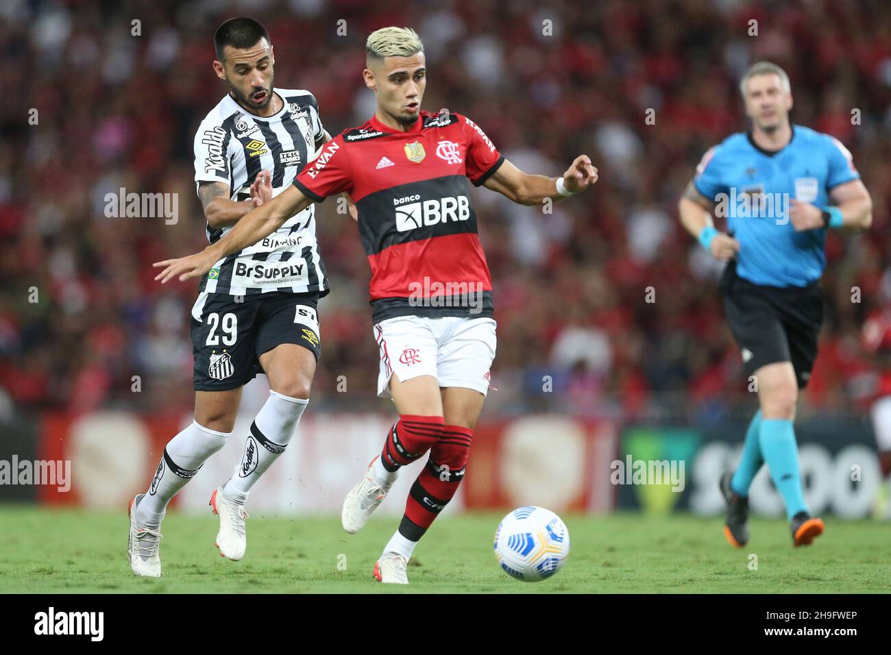 Andreas pereira flamengo 2021 hi-res stock photography and images - Alamy