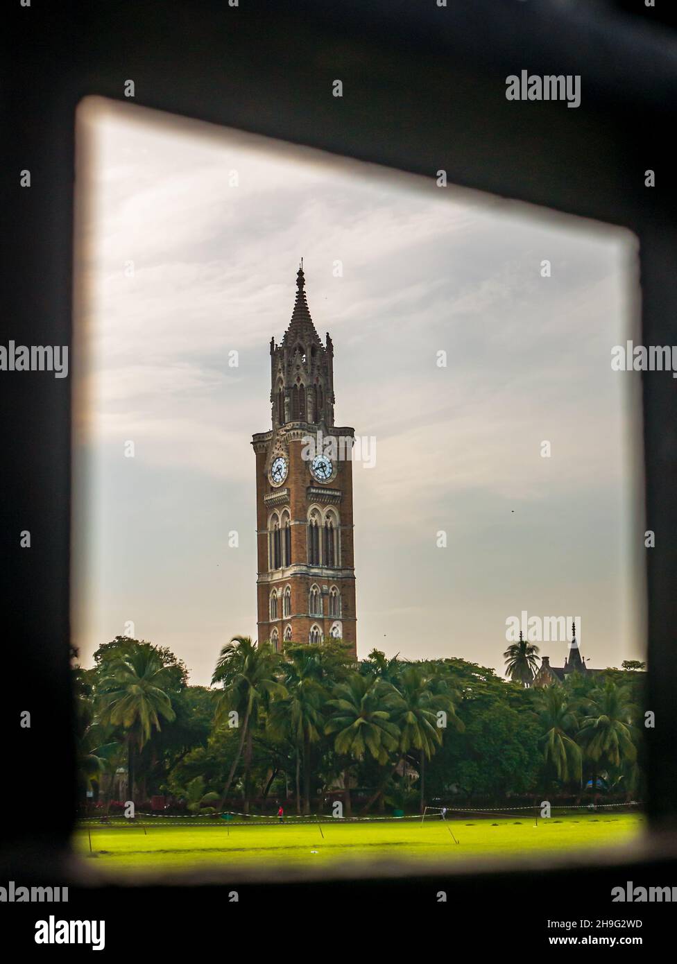 Heritage architecture of University of Mumbai located in Fort Mumbai ...