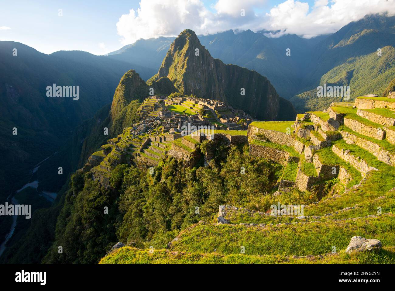 Machu Picchu in Peru - lost city of Incan Empire - Peru Stock Photo - Alamy
