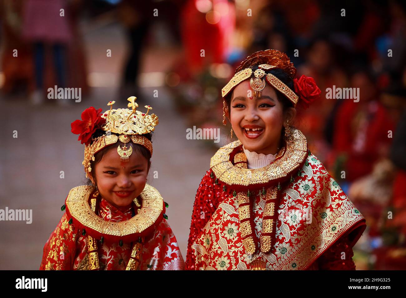 Newari girls in traditional attire hi-res stock photography and images ...
