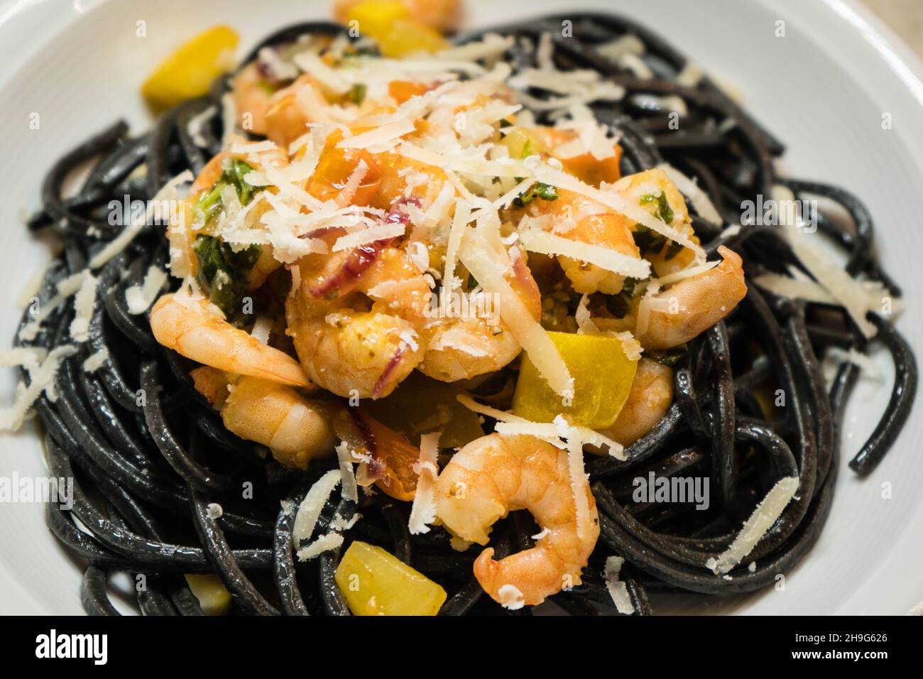 Spaghetti alla busara pasta with shrimps an Italien specialty Stock ...
