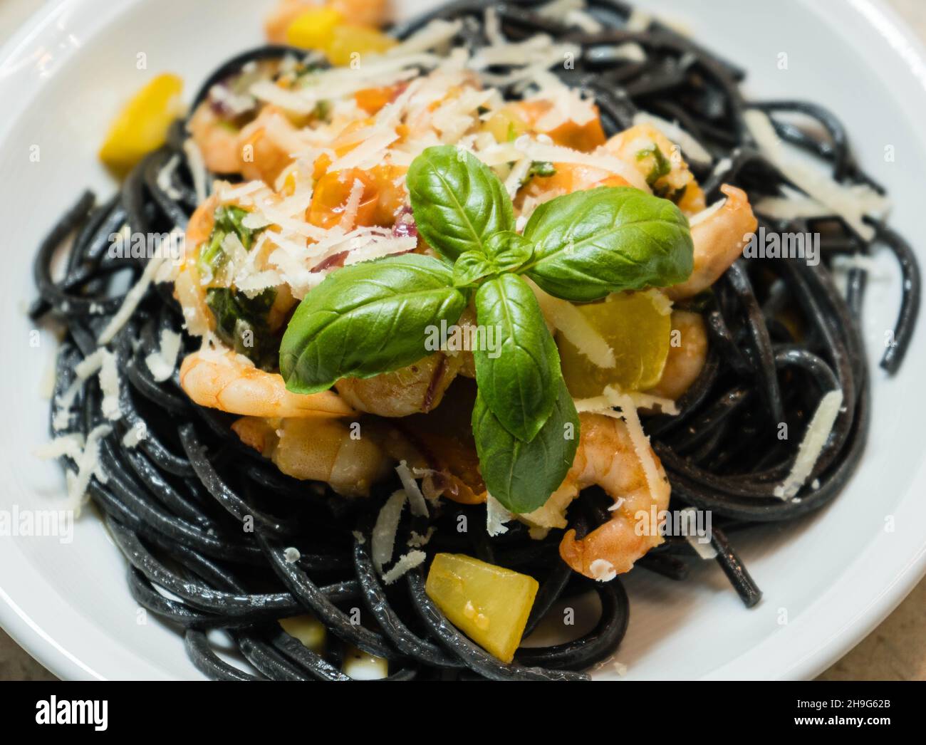 Spaghetti alla busara pasta with shrimps an Italien specialty Stock ...
