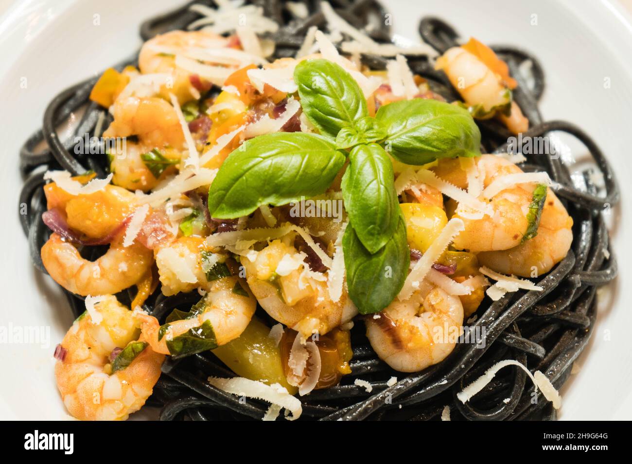 Spaghetti alla busara pasta with shrimps an Italien specialty Stock ...