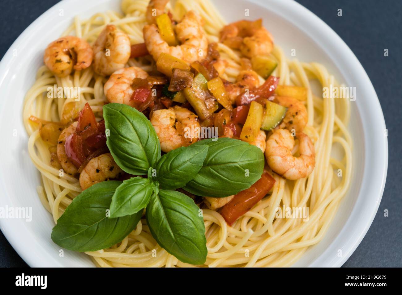 Spaghetti alla busara pasta with shrimps an Italien specialty Stock ...
