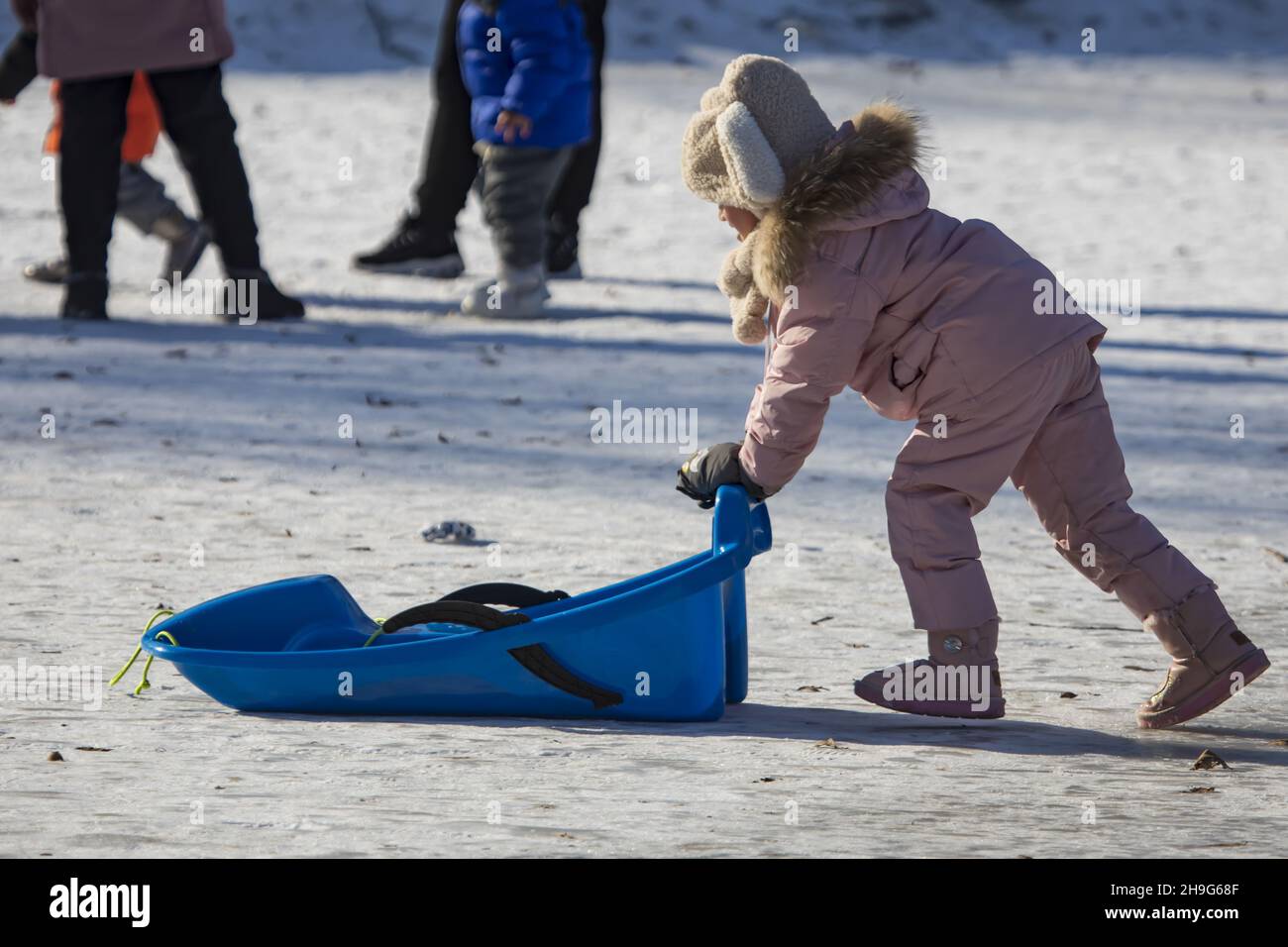 Smoking ice hi-res stock photography and images - Alamy