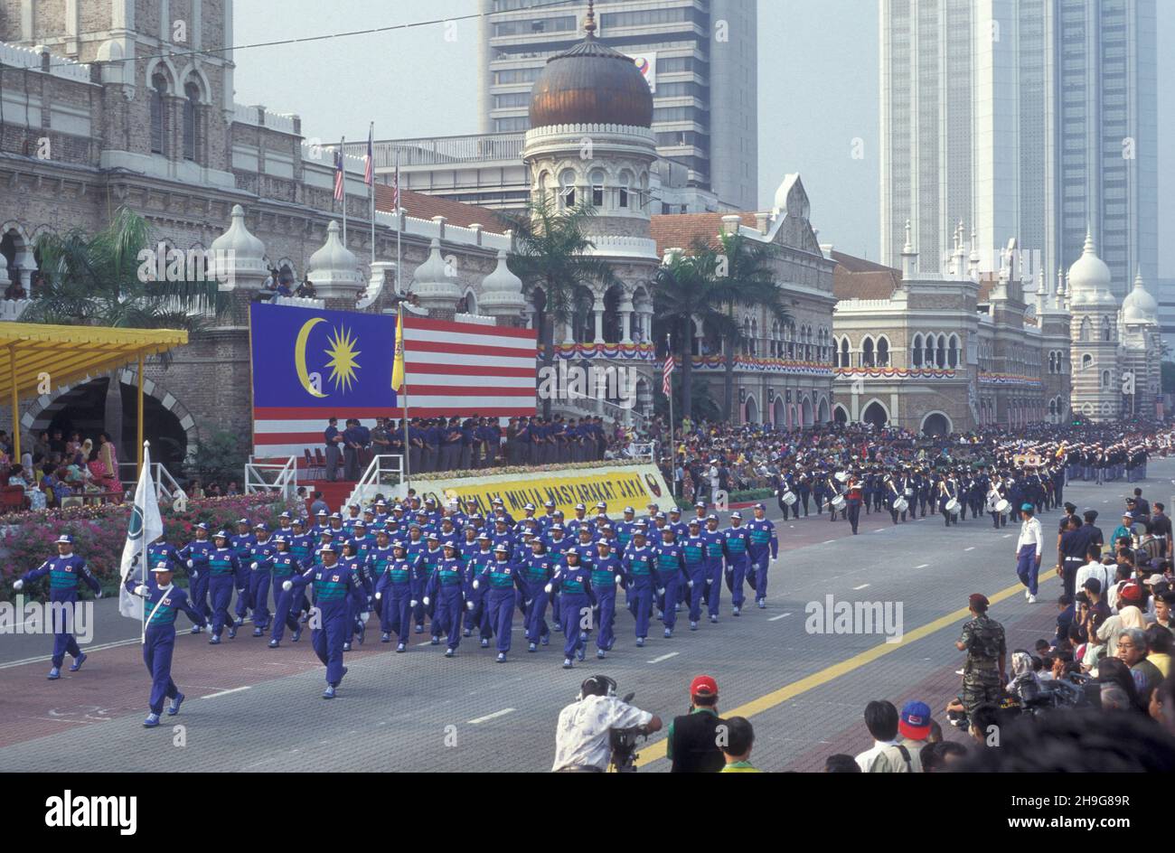 Merdeka parade hi-res stock photography and images - Alamy