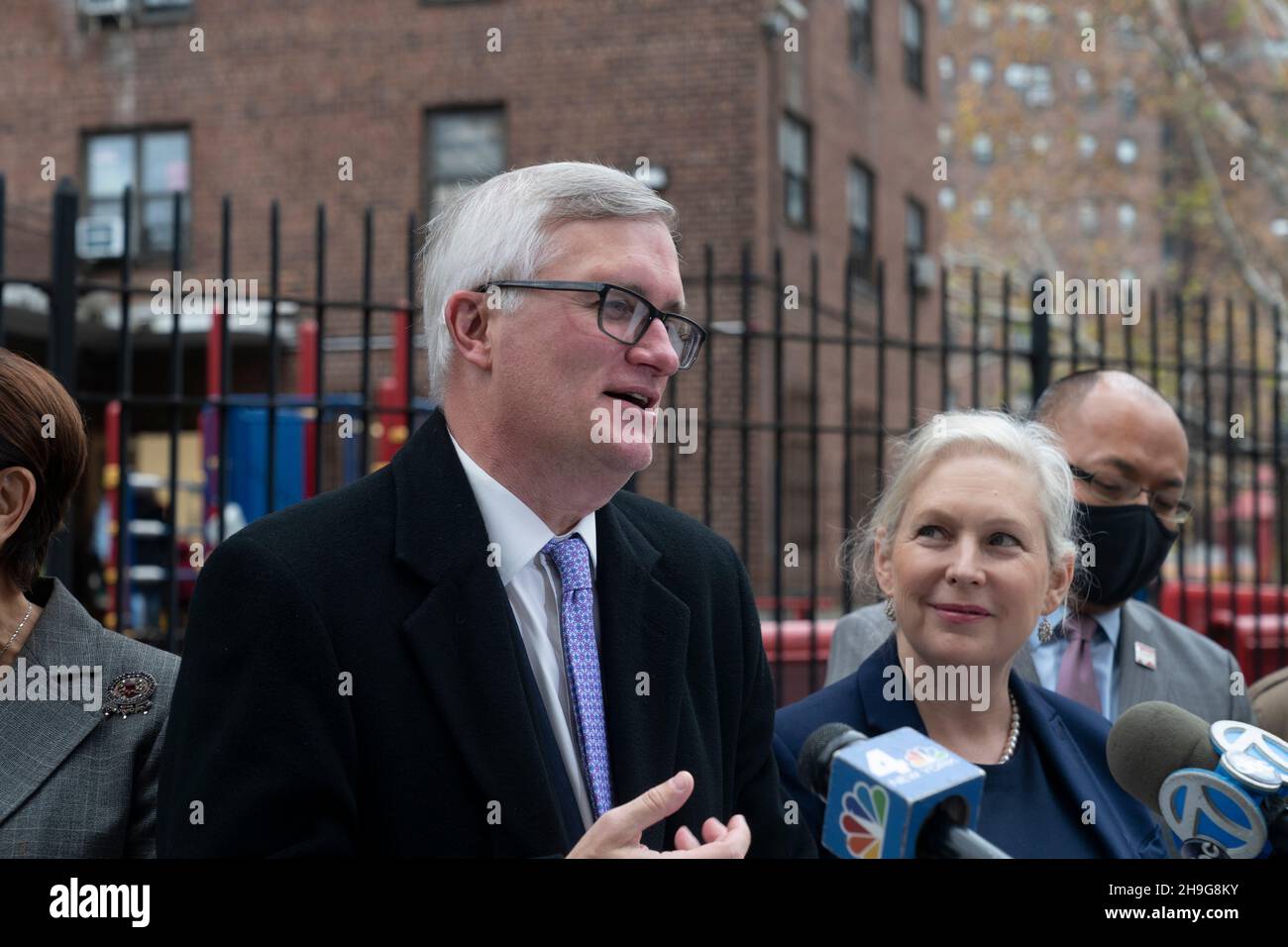 New york state senator brian kavanagh hi-res stock photography and ...
