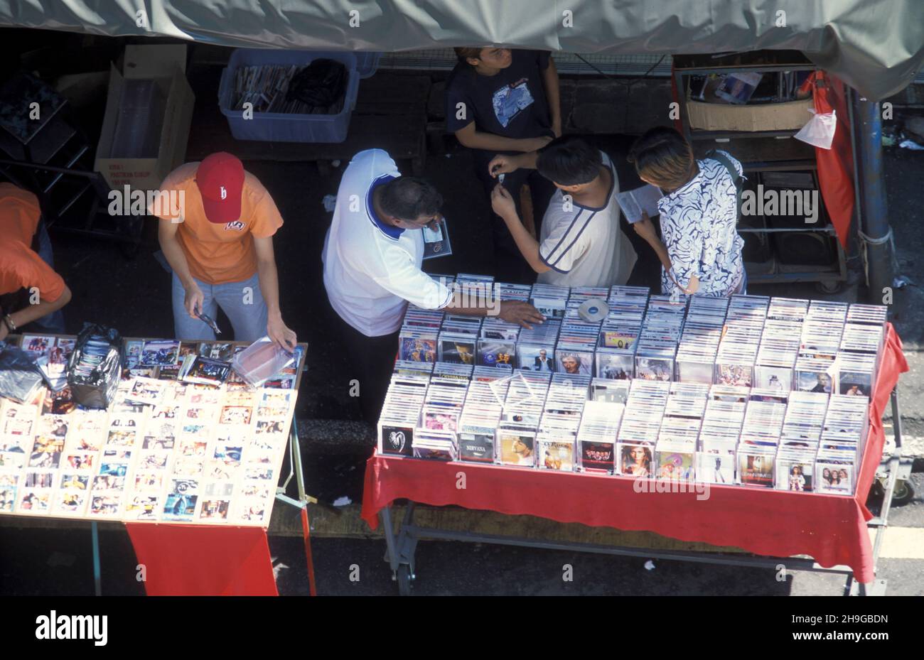 Cd shop hi-res stock photography and images - Alamy
