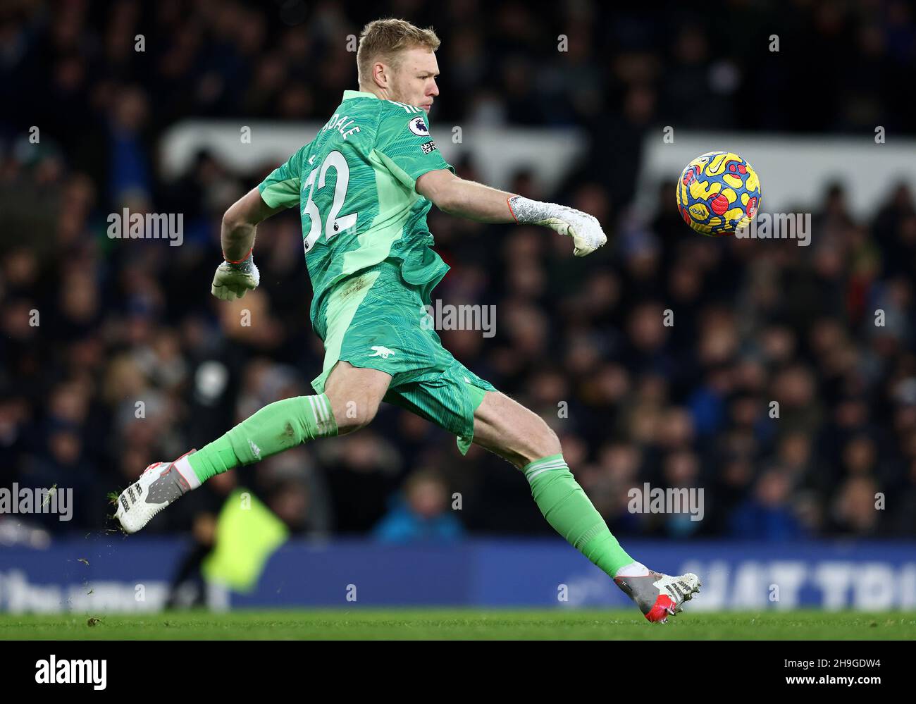 Aaron ramsdale arsenal 2021 hi-res stock photography and images - Alamy