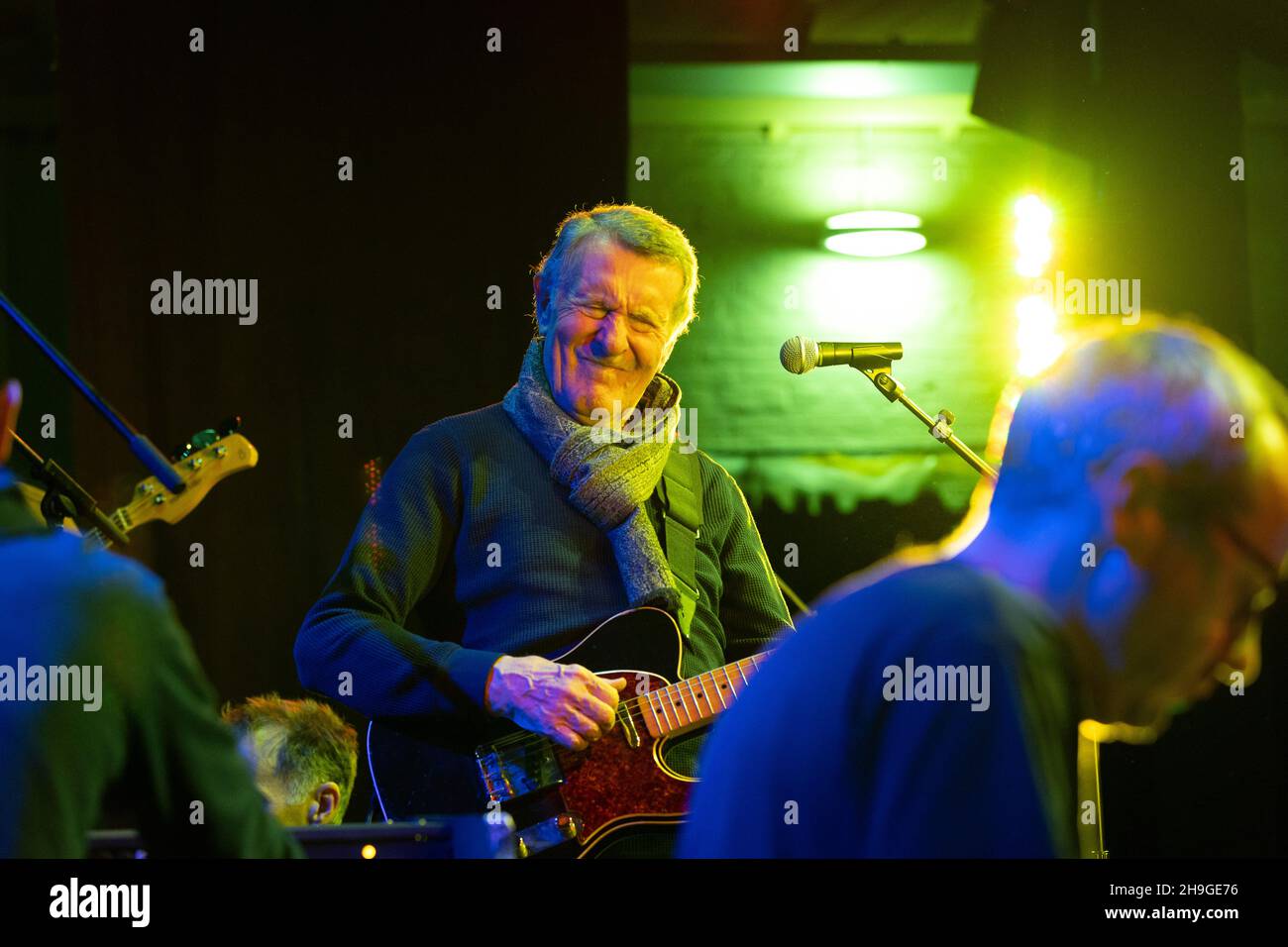 Guitarist and singer Hamish Stuart performing at the Canterbury ...