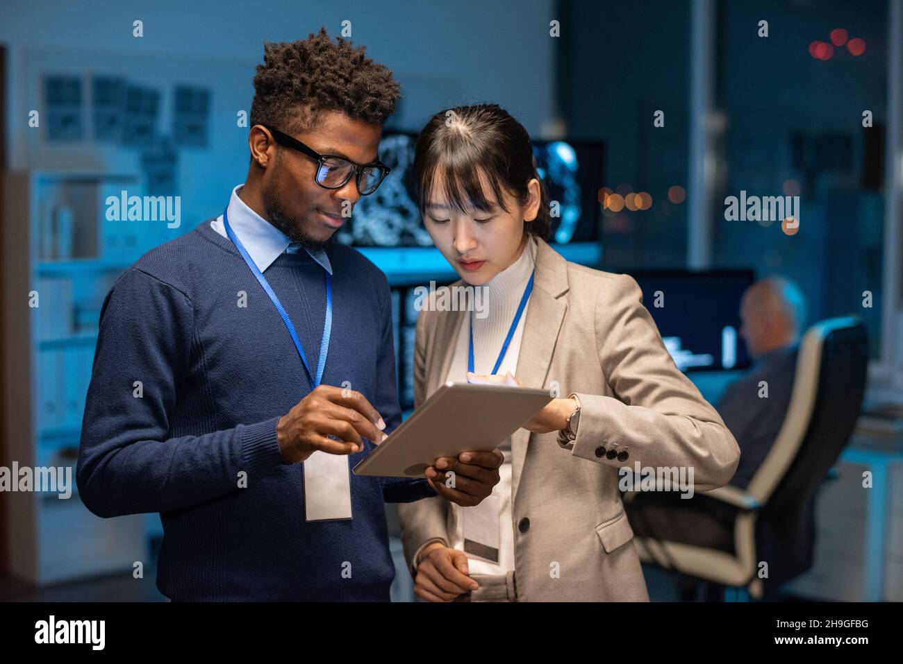 Cyber scrolling hi-res stock photography and images - Alamy