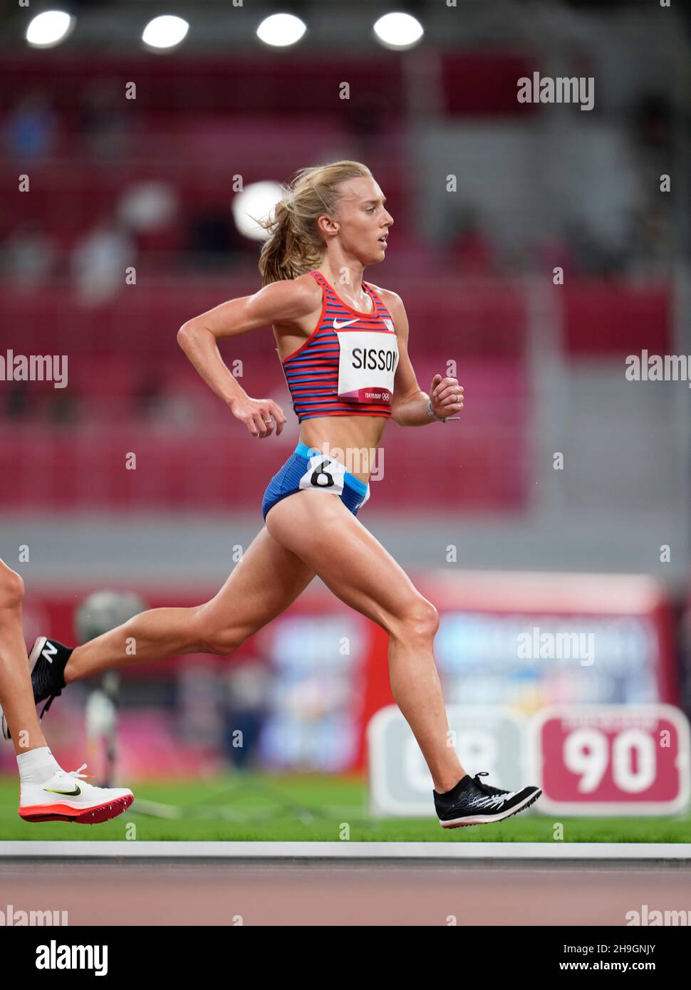 Emily Sisson competing in the 10,000 meters of the 2020 Tokyo Olympics ...