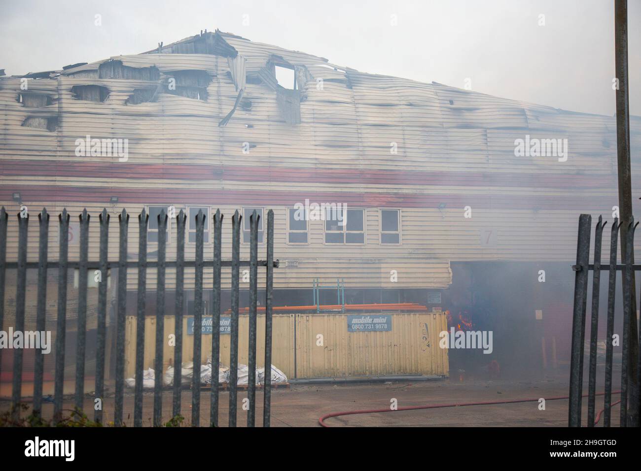 Warehouse fires hi-res stock photography and images - Alamy