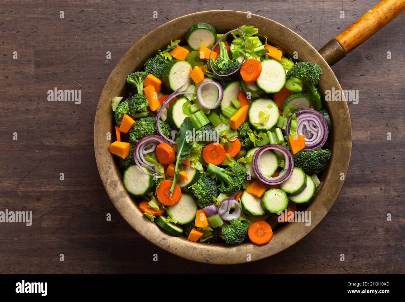 Unfinished meal and vegetables hi-res stock photography and images - Alamy
