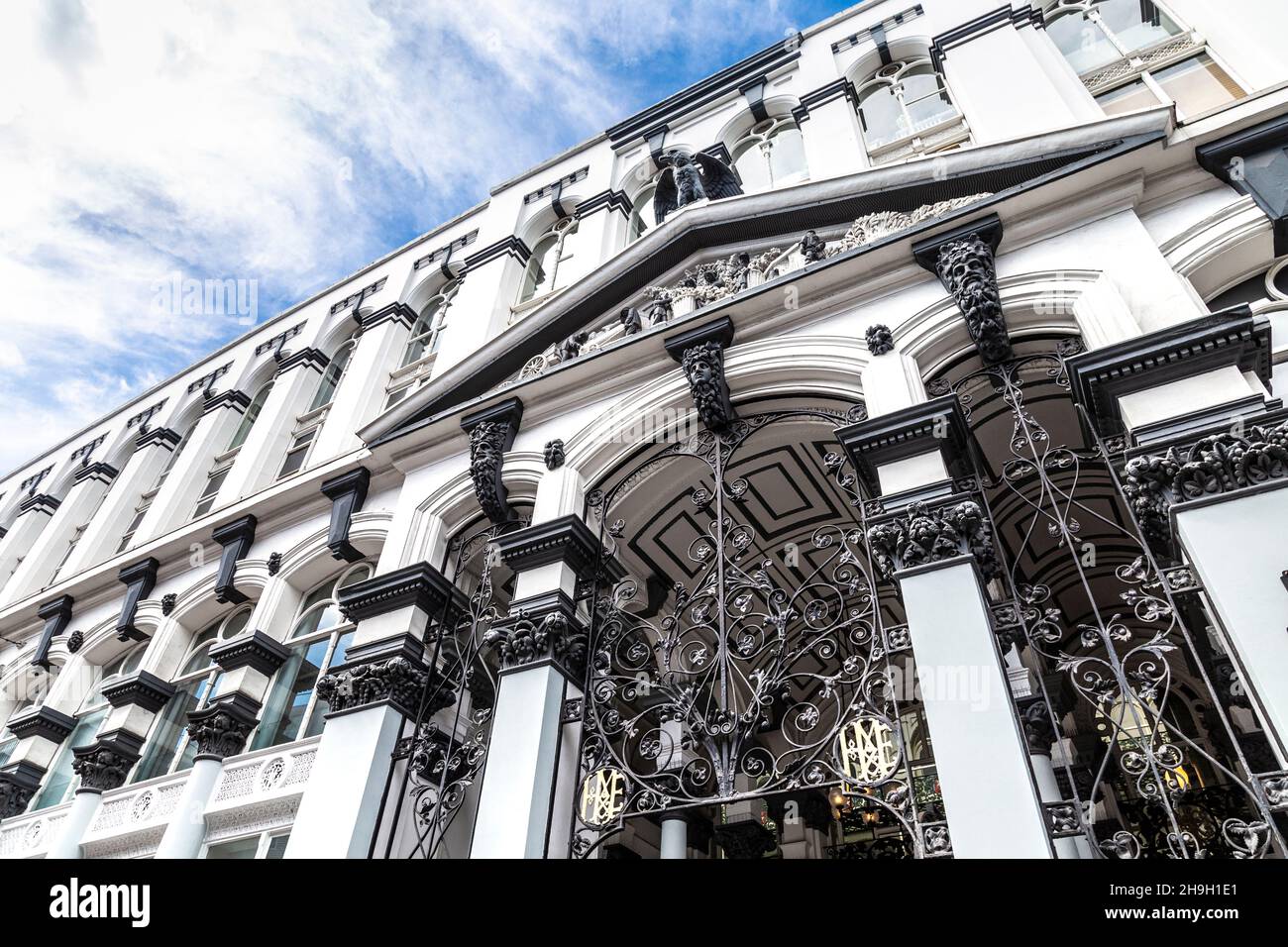 Hop exchange london bridge hi-res stock photography and images - Alamy