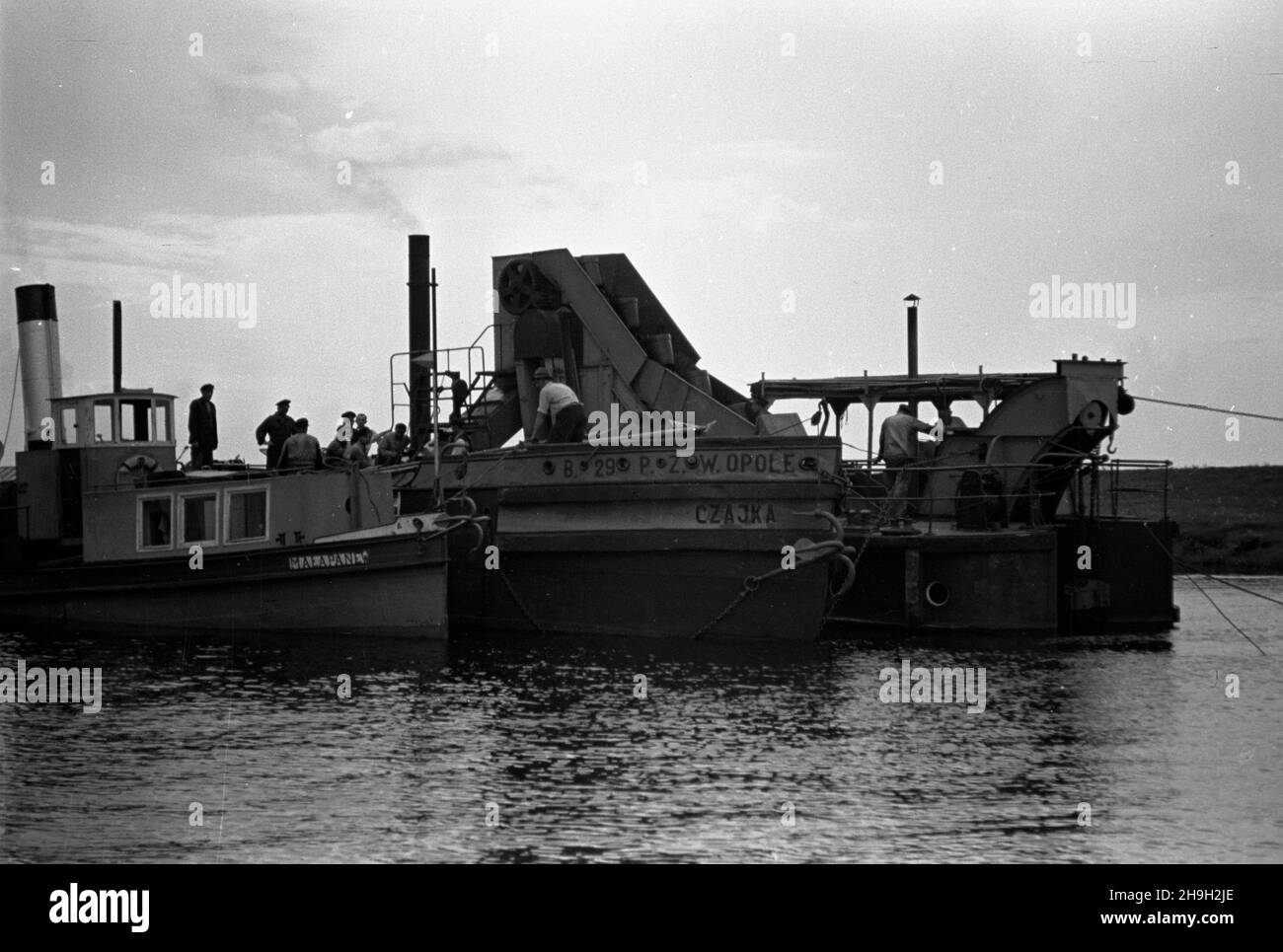 I steam barge hi-res stock photography and images - Alamy