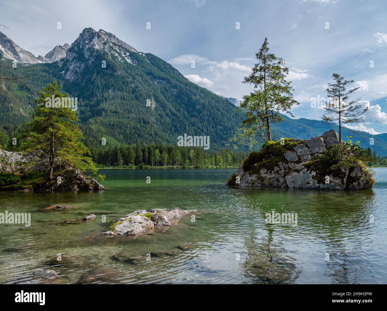 Landscape at the Hintersee in the Berchtesgaden Alps Stock Photo - Alamy