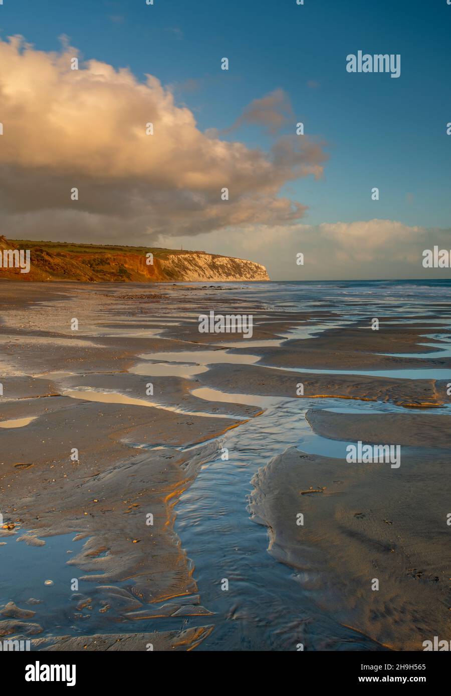 isle of wight coast at sandown bay, culver cliff on the isle of wight ...