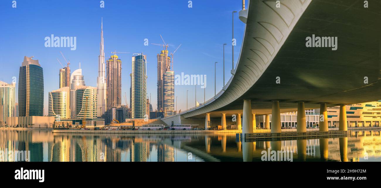Architectur and skyscrapers hi-res stock photography and images - Alamy