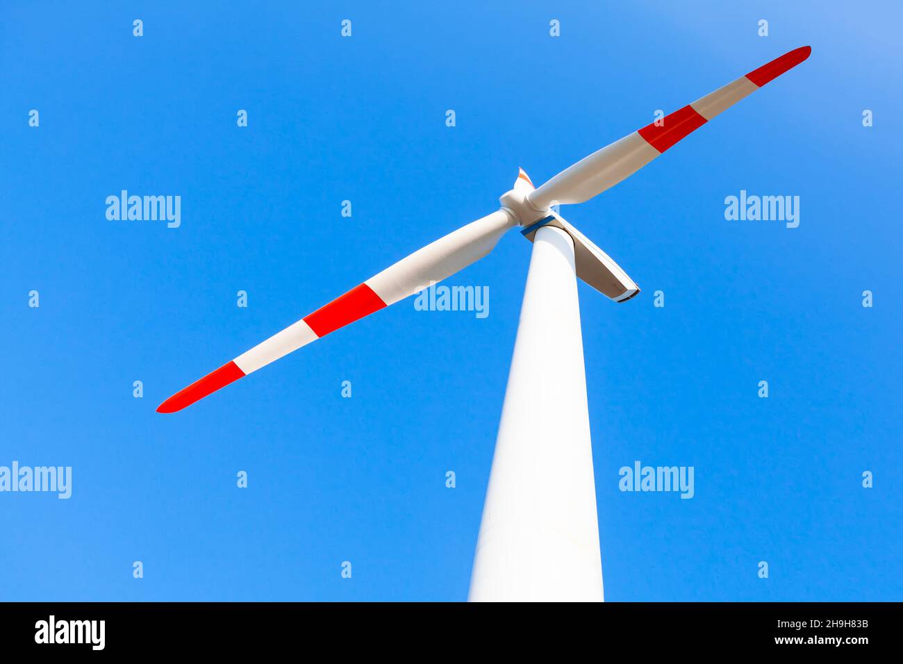 Electric windy blades tower hi-res stock photography and images - Alamy