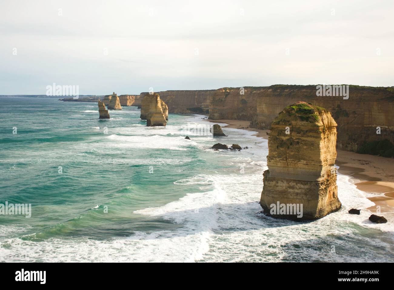View of the 12 Apostles limestone stacks in Port Campbell National Park ...