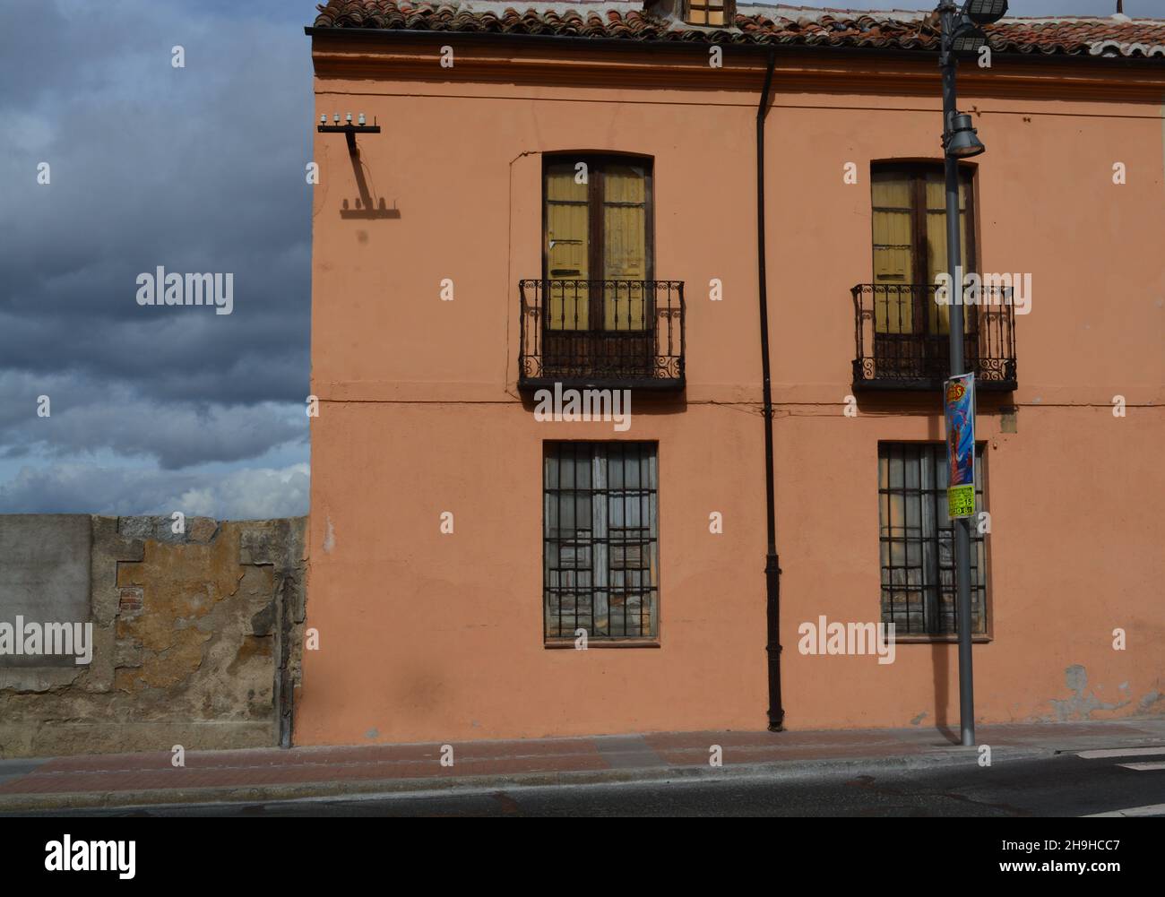 Traditional House. Shadows and windows Stock Photo - Alamy
