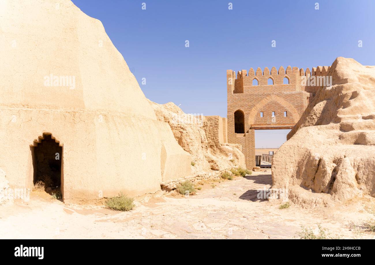 Cities asia hi-res stock photography and images - Alamy