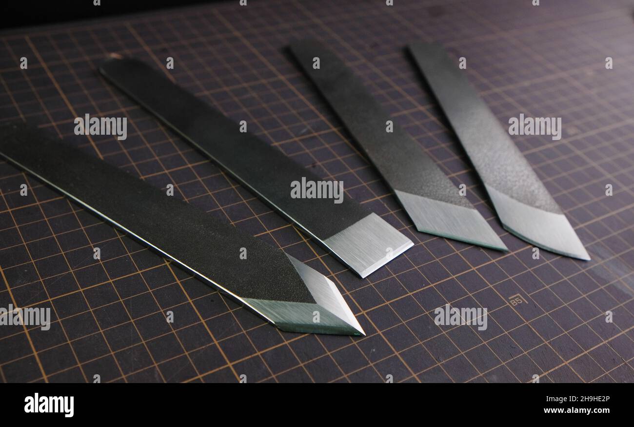 Skiving knife hi-res stock photography and images - Alamy