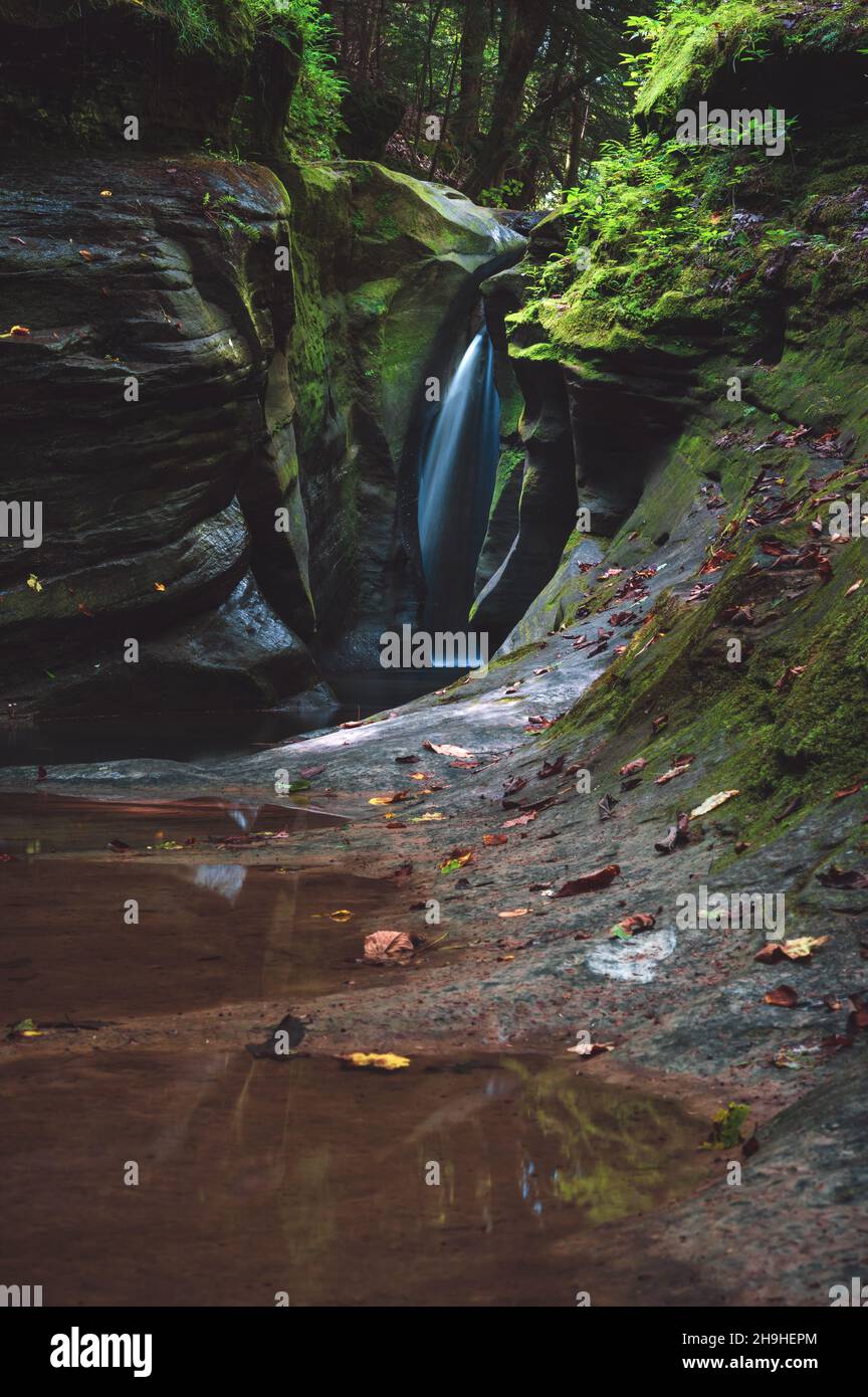 Robinson Falls In Boch Hollow State Nature Preserve Stock Photo - Alamy