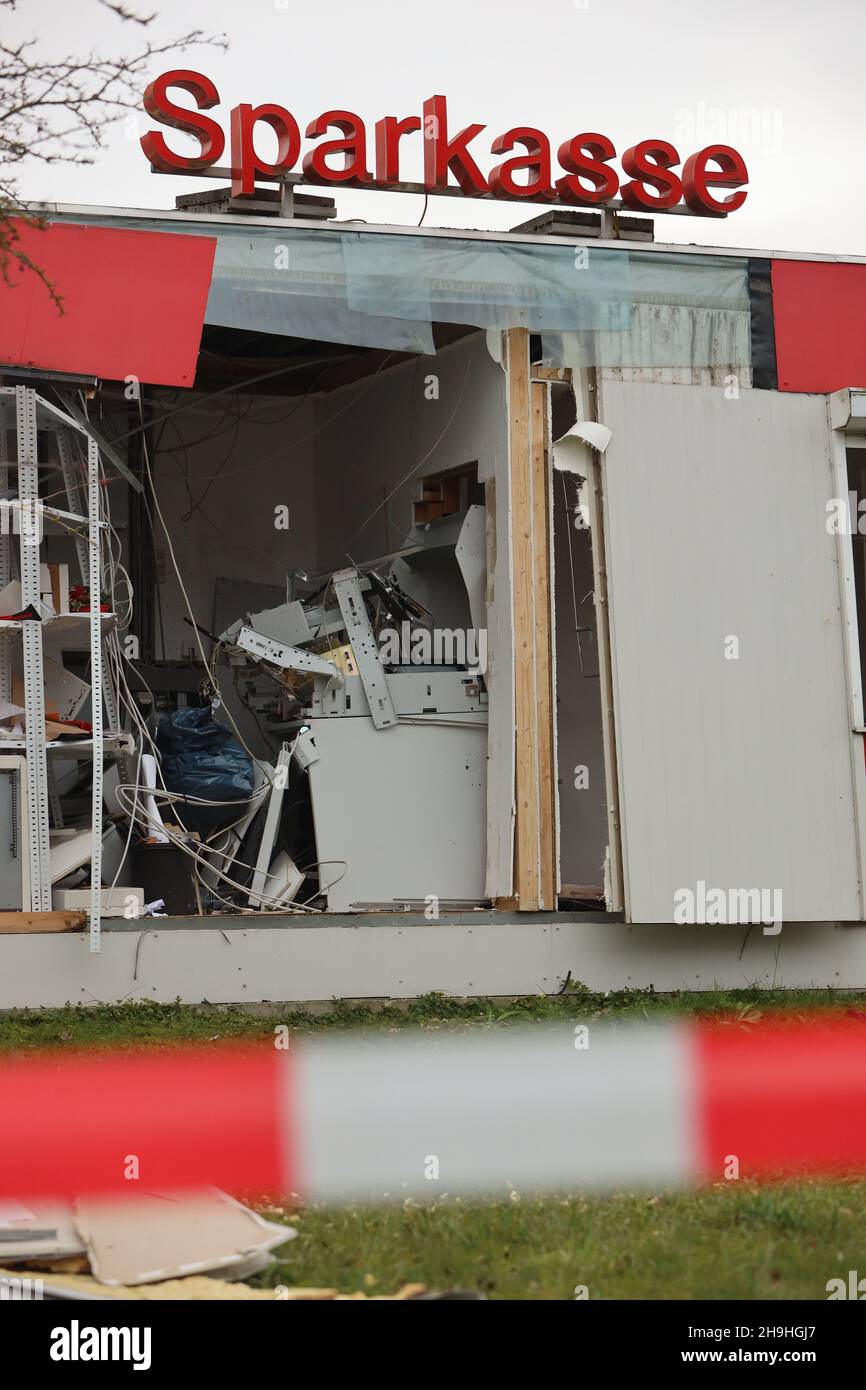 Wasserleben, Germany. 07th Dec, 2021. An ATM has been destroyed in an ...