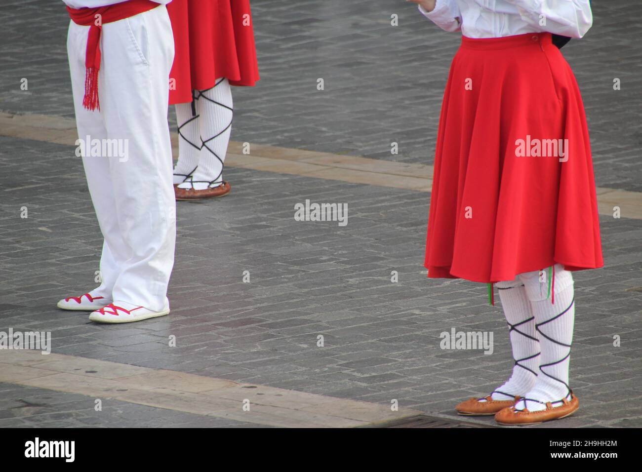Traditional Basque dance in a street festival Stock Photo - Alamy