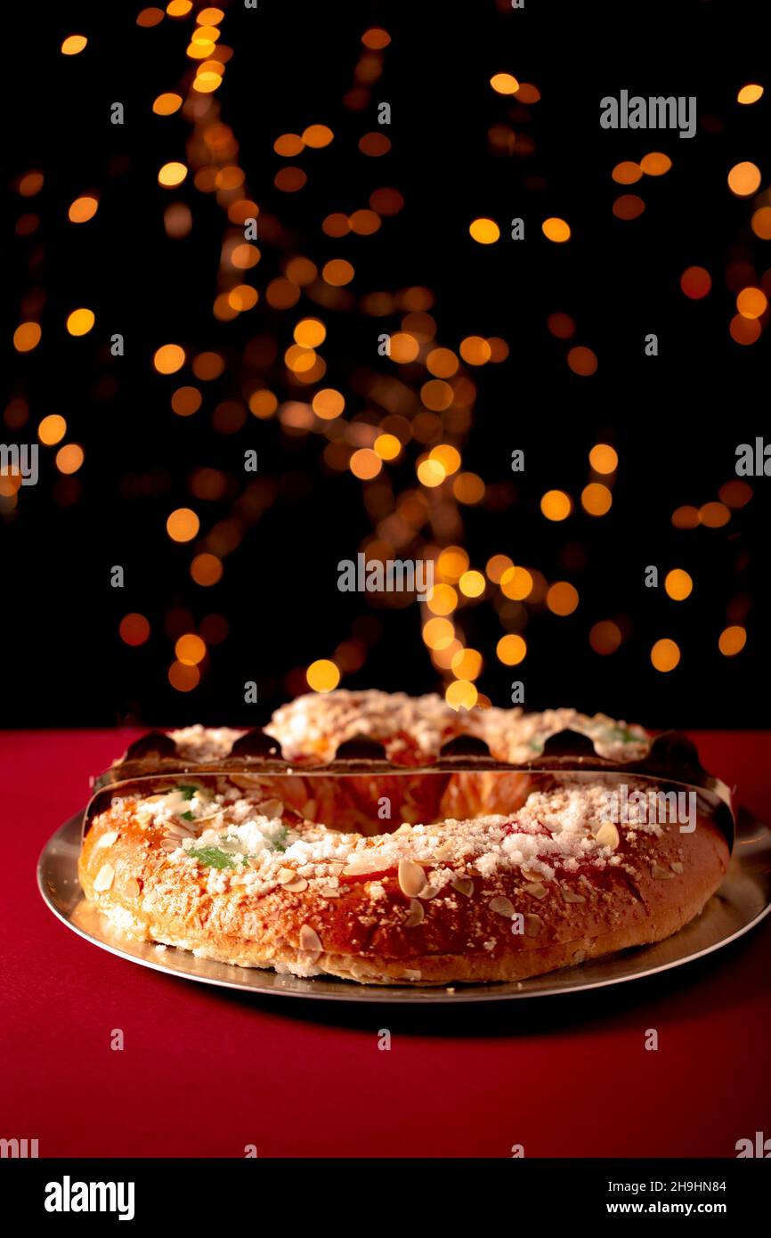 Spanish king cake hi-res stock photography and images - Alamy