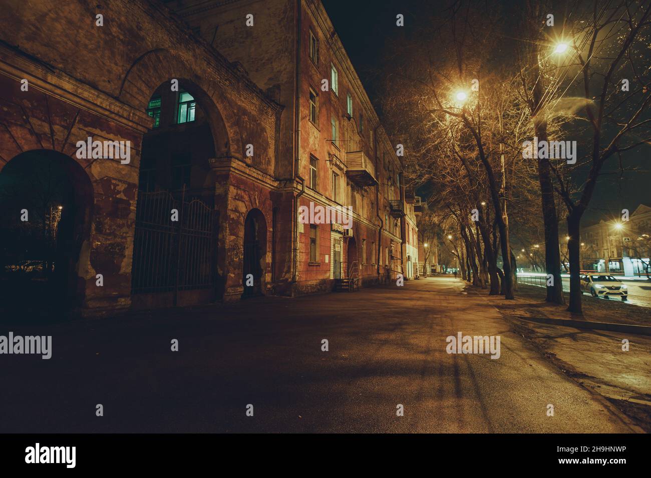 Night empty street hi-res stock photography and images - Alamy