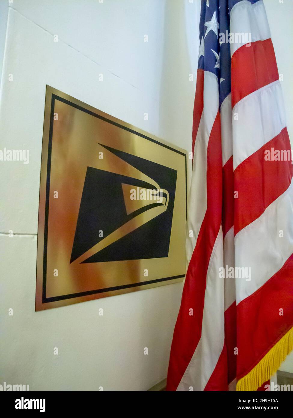 USPS logo and US flag Stock Photo - Alamy