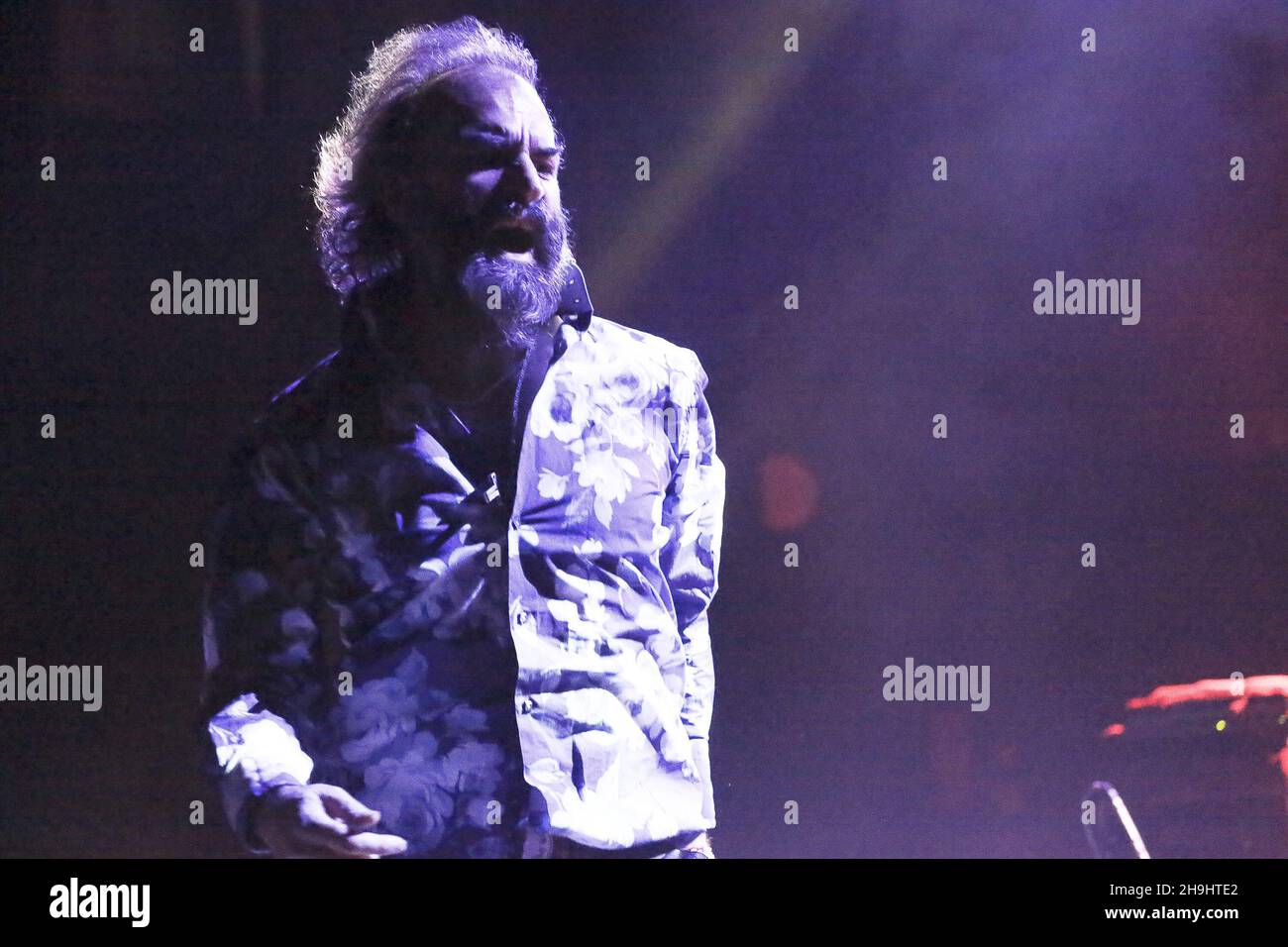 Dirty three ellis hi-res stock photography and images - Alamy