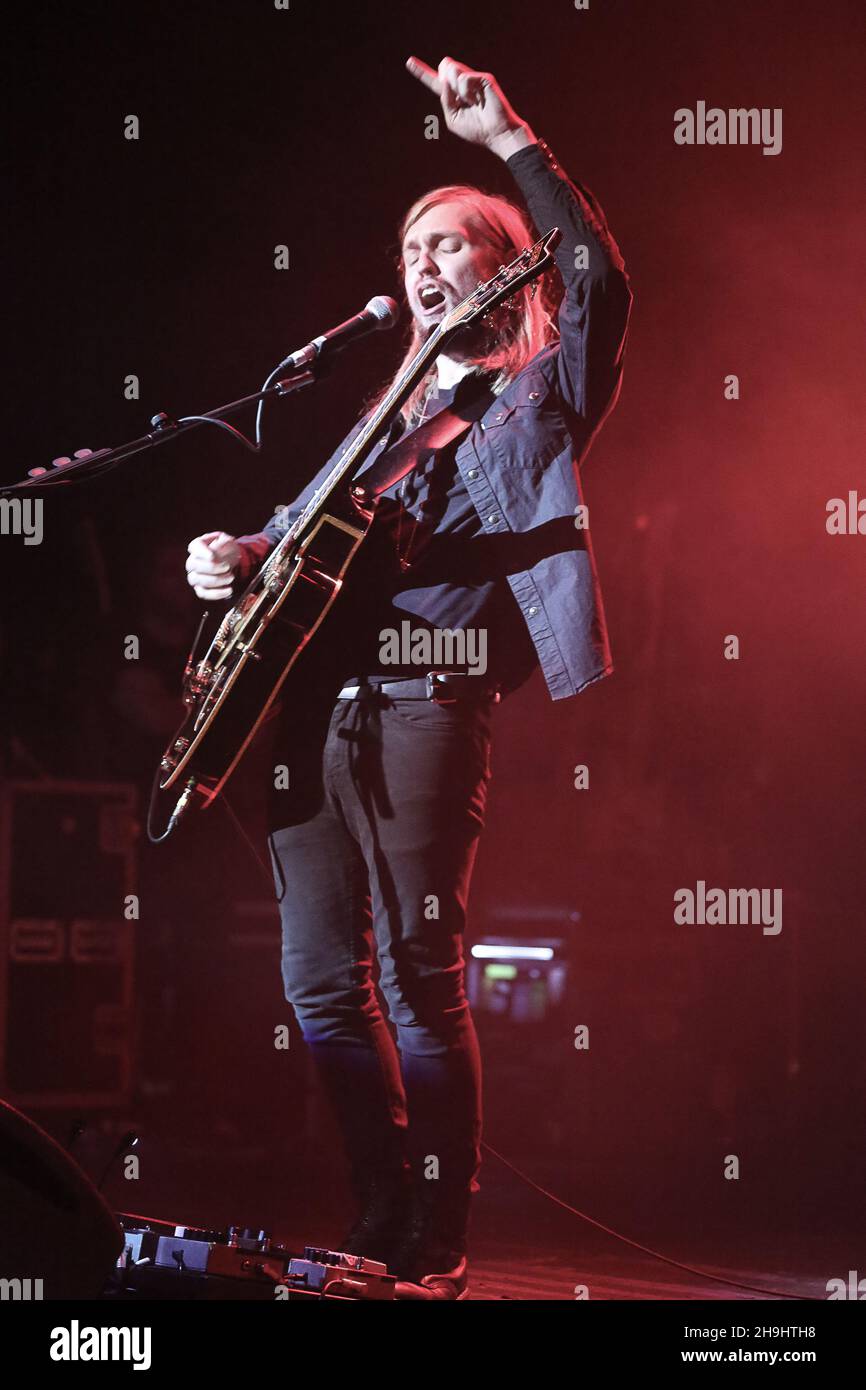 Russell Marsden of Band of Skulls performing live on stage at Brixton ...
