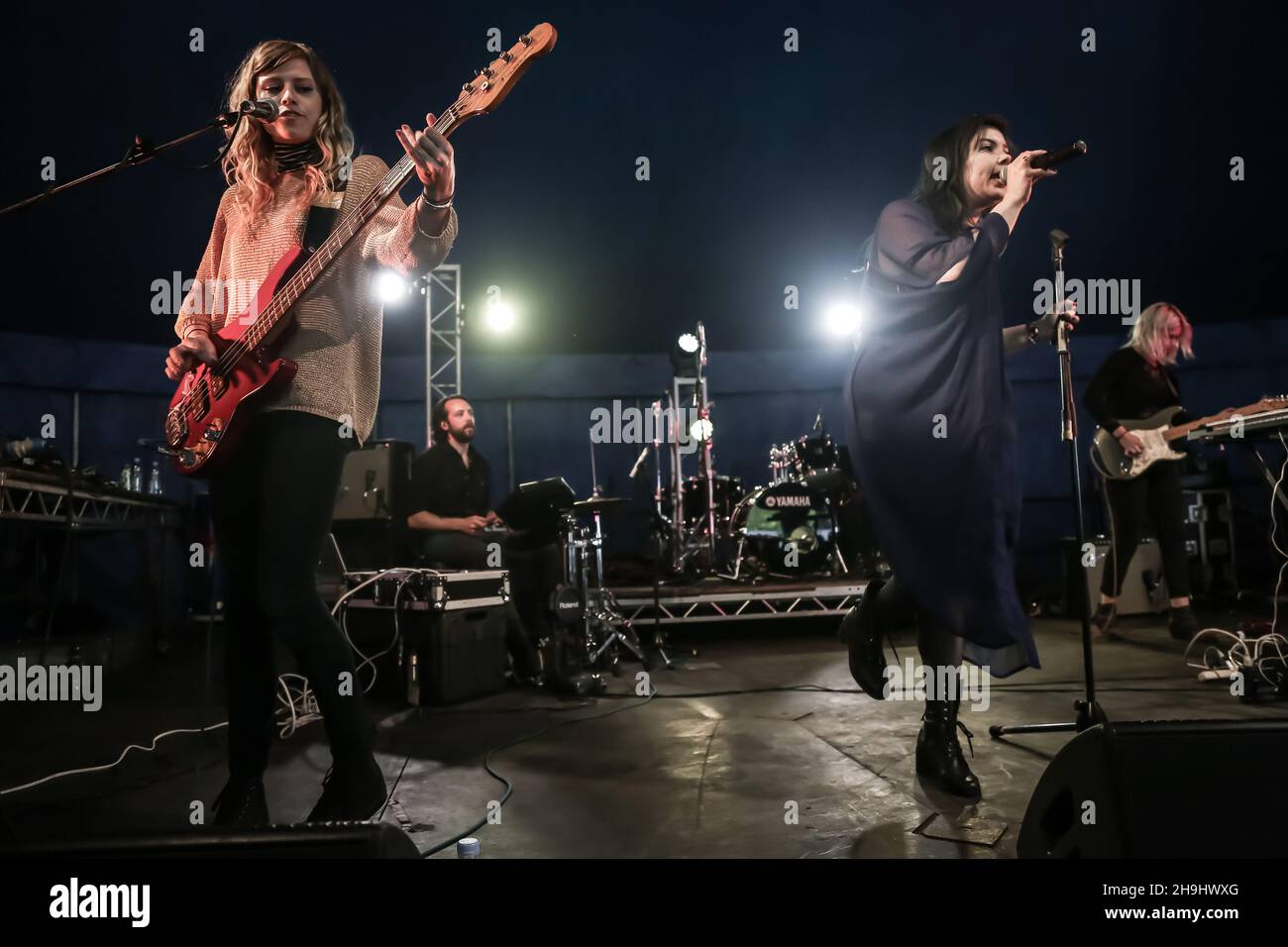 Feathers the electro-pop band from Austin Texas performing live on ...