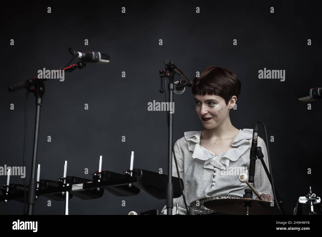 Lucy mercer hi-res stock photography and images - Alamy