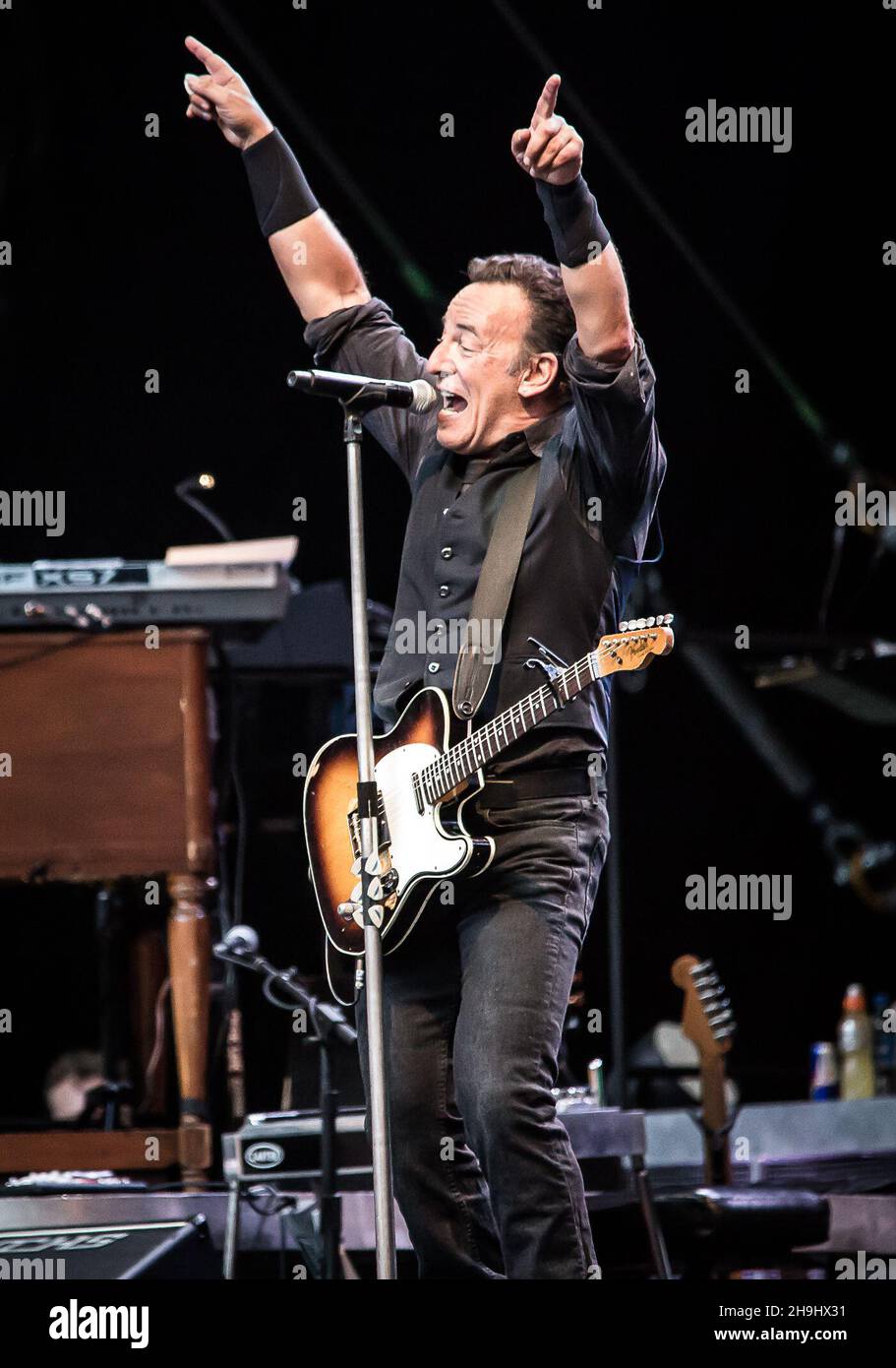 Bruce Springsteen and the E-Street Band live on stage at Wembley ...