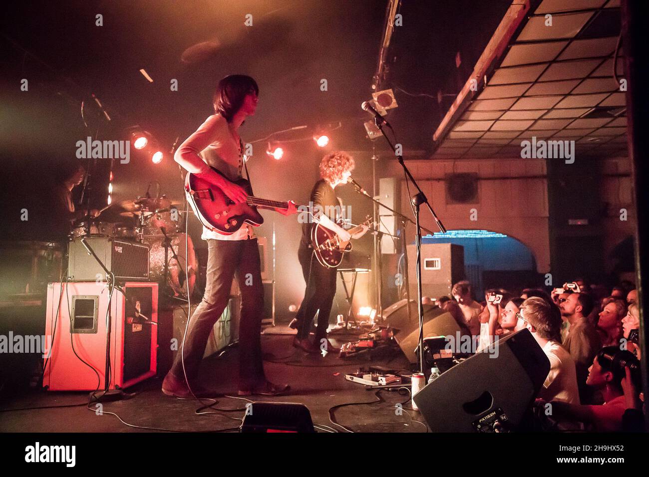 Temples live on stage of the Boston Arms in London Stock Photo - Alamy