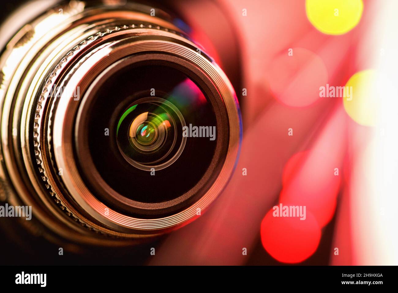 Hidden camera peeping hi-res stock photography and images - Alamy