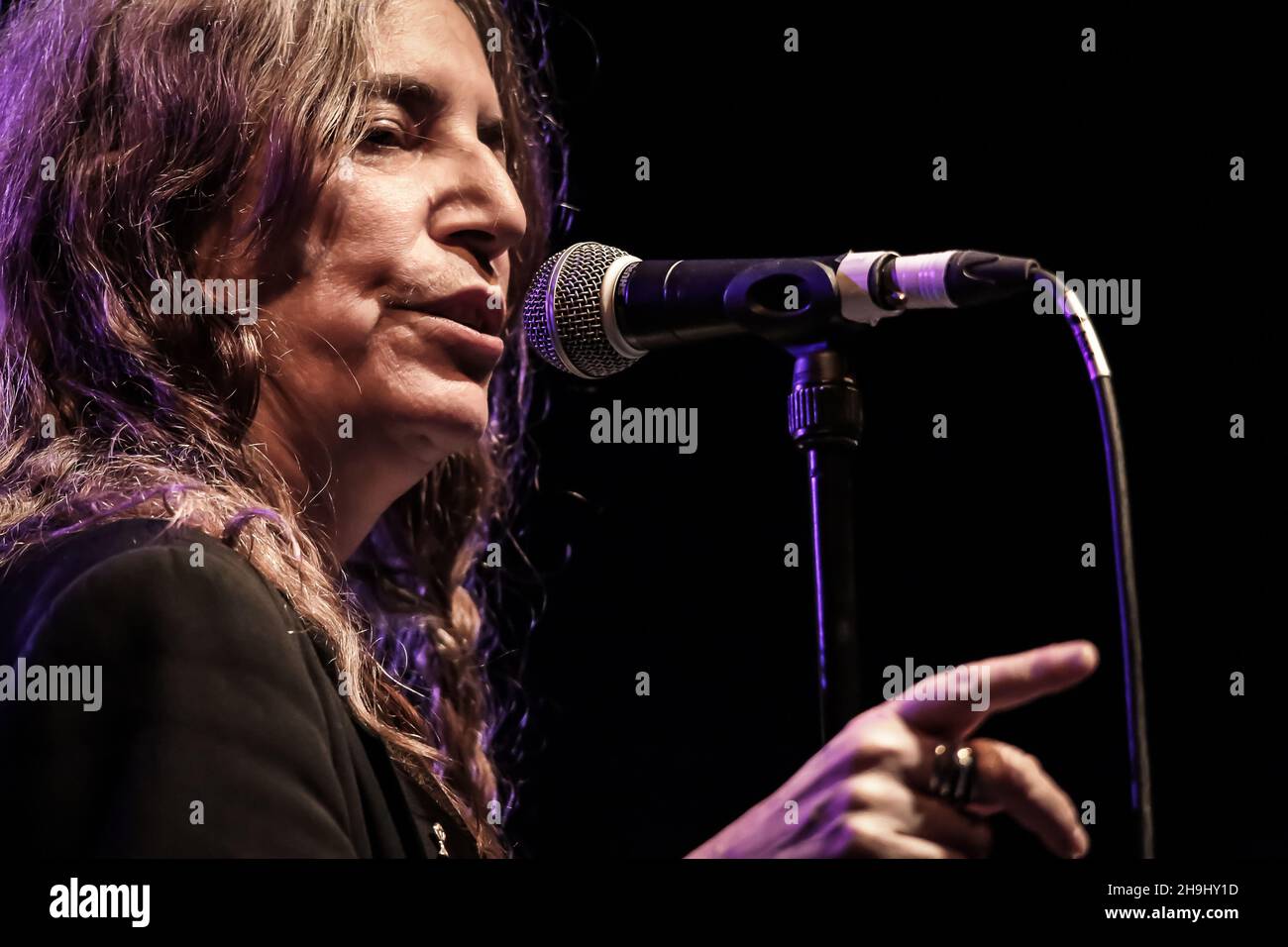 Patti smith sing hi-res stock photography and images - Alamy