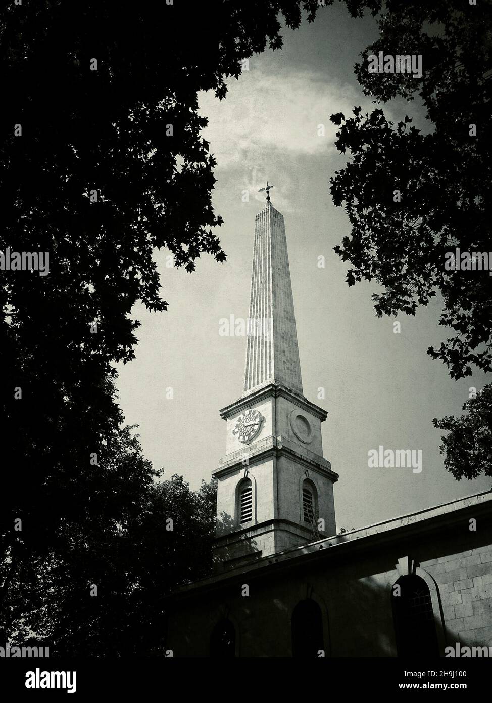 St lukes church old street hi-res stock photography and images - Alamy