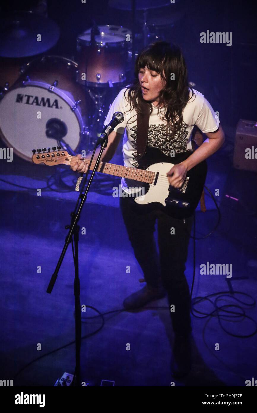 Courtney barnett show hi-res stock photography and images - Alamy