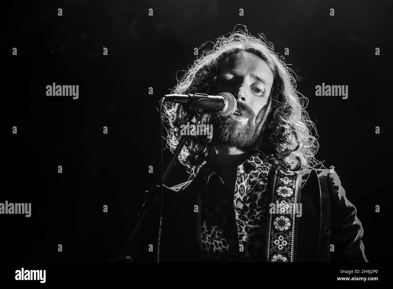 Gentlemen in concert at Islington Assembly Hall Stock Photo - Alamy