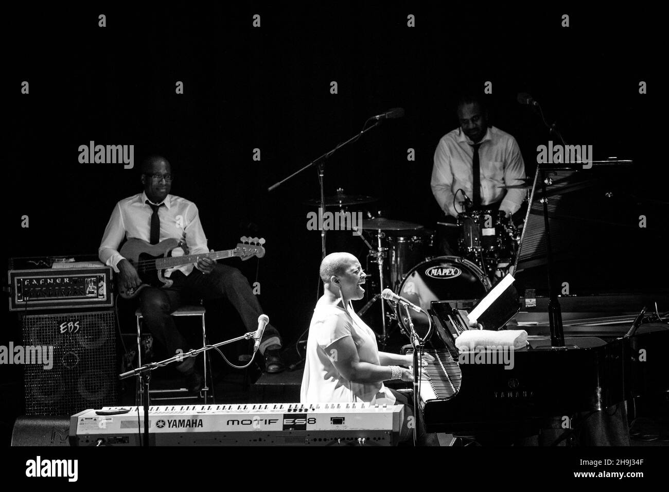 Soul singer Avery Sunshine performing live on stage at the Islington ...